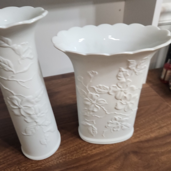 Kaiser Porzellan | Art | Stamped West German Kaiser Vases | Poshmark